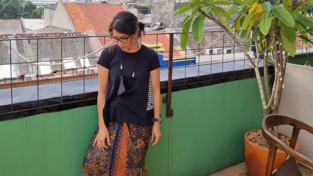 Mix Match Kain Tradisional Indonesia ala Dian Sastro - Inoui Print