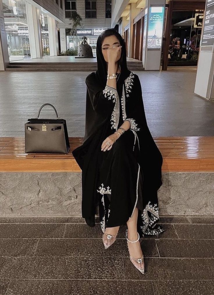 5 Inspirasi Model Abaya Modern untuk Pebisnis Busana Muslim