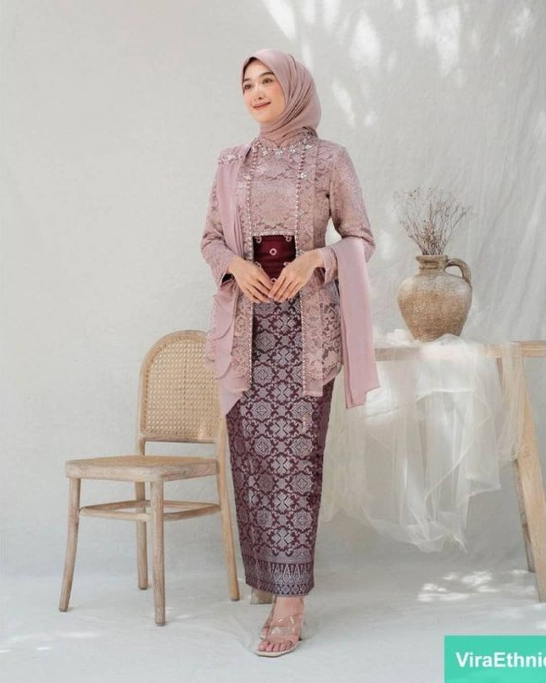 Cara Mudah Memadukan Rok Kebaya Bali untuk Tampilan Anggun