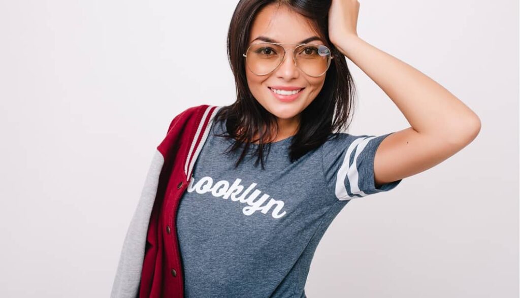 7 Ide Desain Kaos Polos Minimalis Simpel tapi Stylish