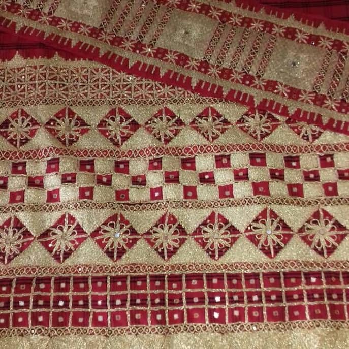 10 Kain Motif Etnik Indonesia yang Sarat Makna dan Cerita